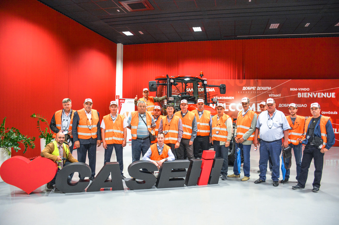 Экскурсия для клиентов на заводе Case IH в Санкт-Валентине (Австрия ...